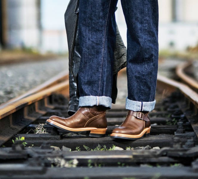 ENGINEER BOOTS - BURNISHED ROUGHOUT HAVANA
